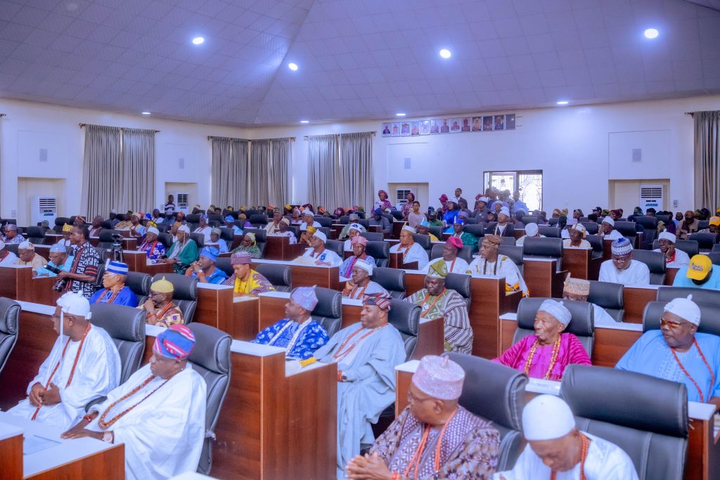 Ogoga of Ikere, Oba Adu Adejimi Inaugurated As Chairman, Ekiti ...
